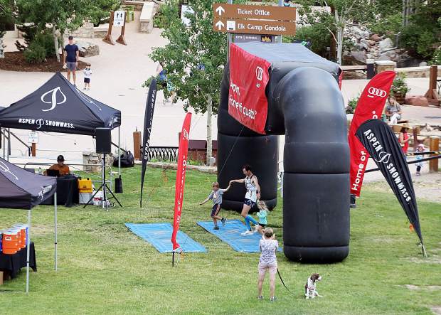 Joshua Eberly gets ‘redemption,’ wins Power of Four 50k trail run ...